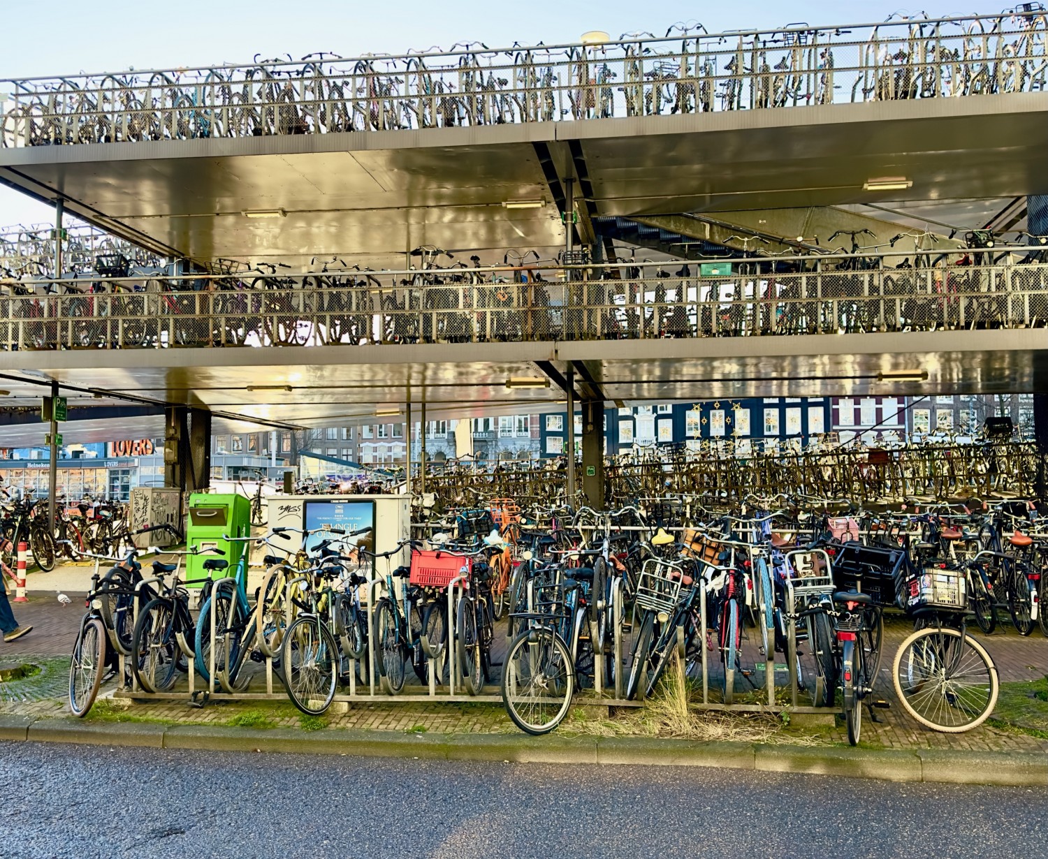 Amsterdam Has a Place in My Heart - Gary Borders
